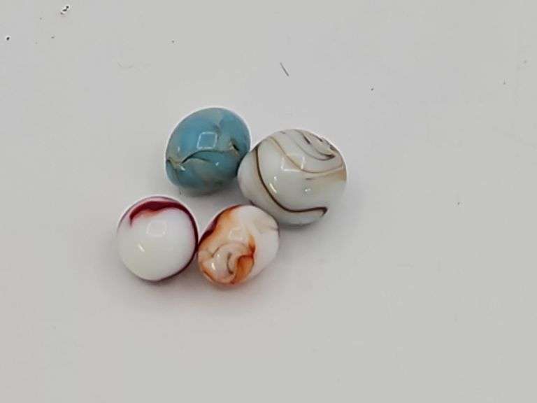 (D) Vitro Parrot Marbles With Case - Kraft Auction Service, LLC