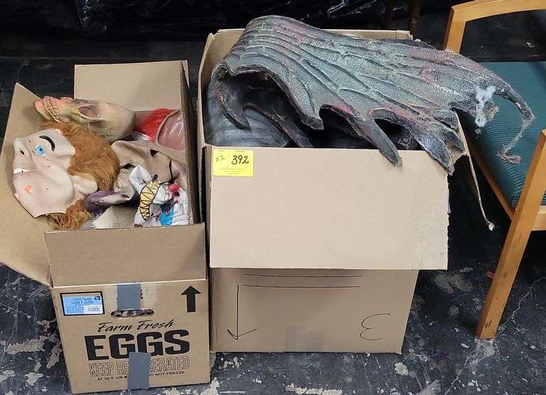Various Halloween/Monster Masks And Props - Kraft Auction Service, LLC