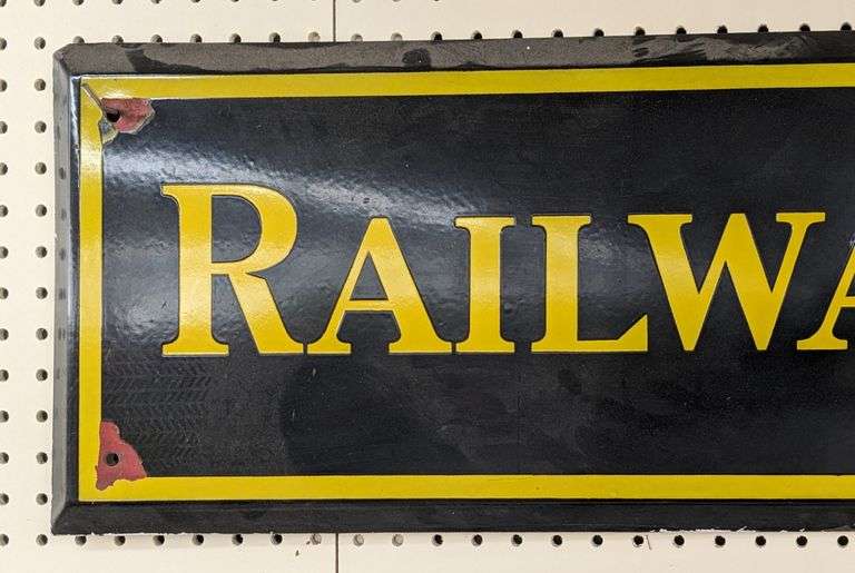 6ft Vintage SSP Railway Express Agency Sign - Kraft Auction Service, LLC
