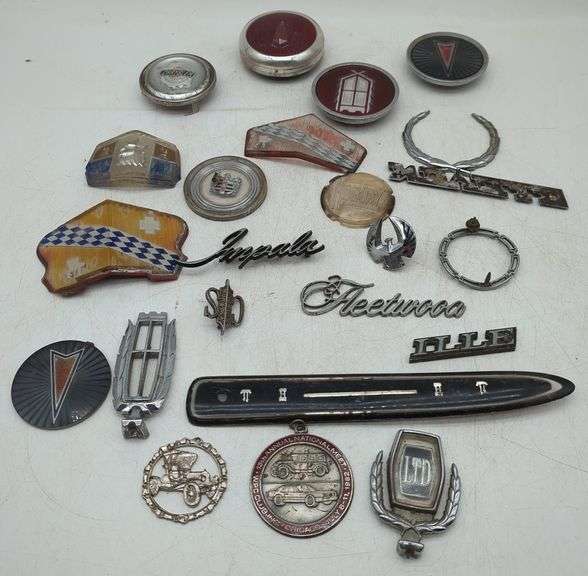 (KC) Car Emblems. Chrysler, Ford, Chevy and more. - Kraft Auction ...