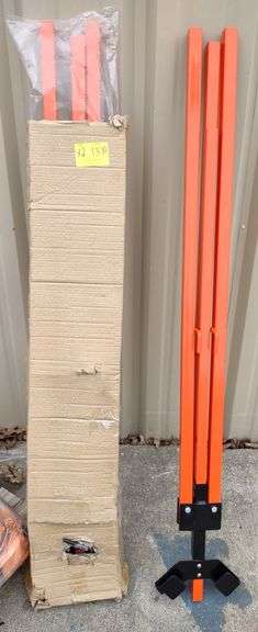 Traffic Contraction Sign Stands - Kraft Auction Service, LLC