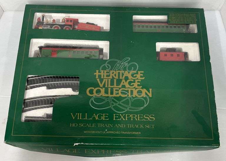 The Heritage Village Collection Train Set - Kraft Auction Service, LLC