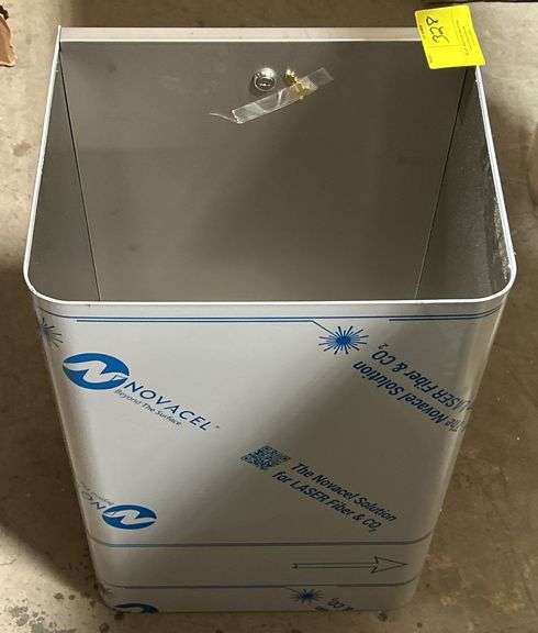 Novacel Industrial Paper Tower Dispenser - Kraft Auction Service, LLC