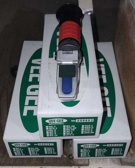 Vee Gee Refractometers - Kraft Auction Service, LLC