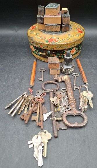 (L) Vintage Floral Tin, Fountain Pens, Skeleton Keys and more - Kraft ...