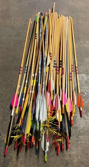 (AB) Wood and Metal Archery Arrows - Kraft Auction Service, LLC