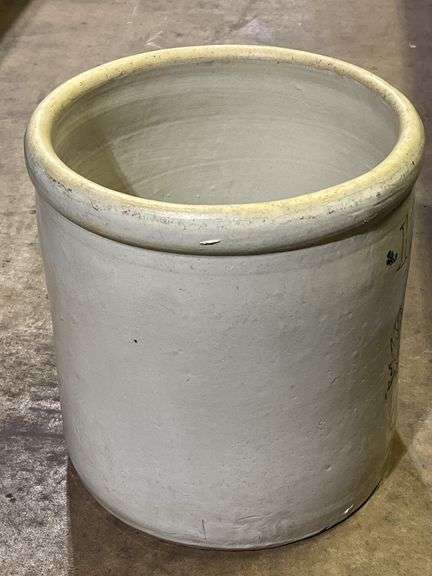 (L) 10 Gallon Stoneware Crock Crock 16.5 inches tall - Kraft Auction ...