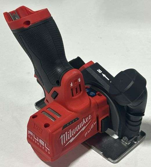(CC) Milwaukee M12 FUEL 3" Compact Cut Off Tool - Kraft Auction Service ...
