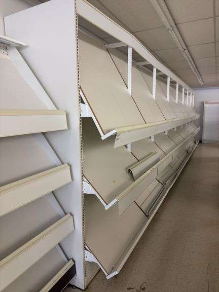 (JF) PICK UP FRIDAY ONLY AT JOANNS IN MICHIGAN CITY, 8-4’ Wall Section ...