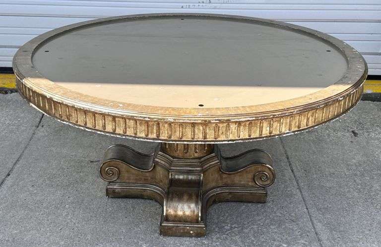 (H) Distressed Round Pedestal Table - Kraft Auction Service, LLC
