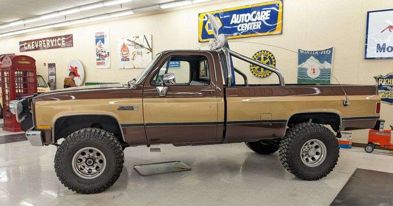 Fall Guy Movie 1981 GMC K2500 Sierra Grande Pick Up Truck - Kraft ...