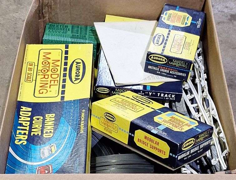 (F) Box of Aurora Model Motoring U.S.A. In Ho Scale Slot Car Track ...