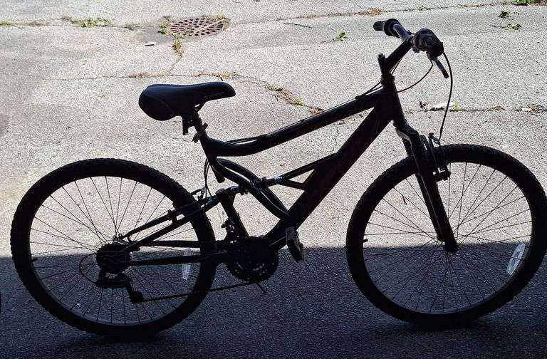 (QR) Hyper Shocker Bike - Kraft Auction Service, LLC