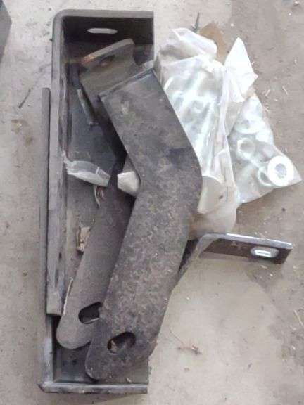 Stainless Side Steps, Planter Talc, & Hardware - Kraft Auction Service, LLC