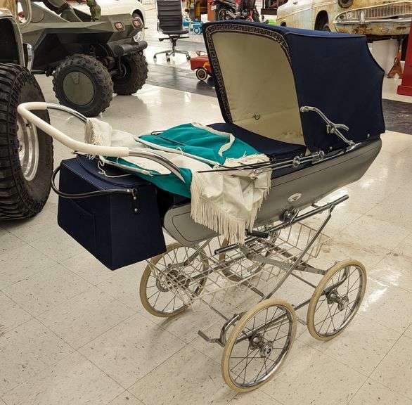 1950s Pedigree Baby Pram Buggie / Stroller - Kraft Auction Service, LLC