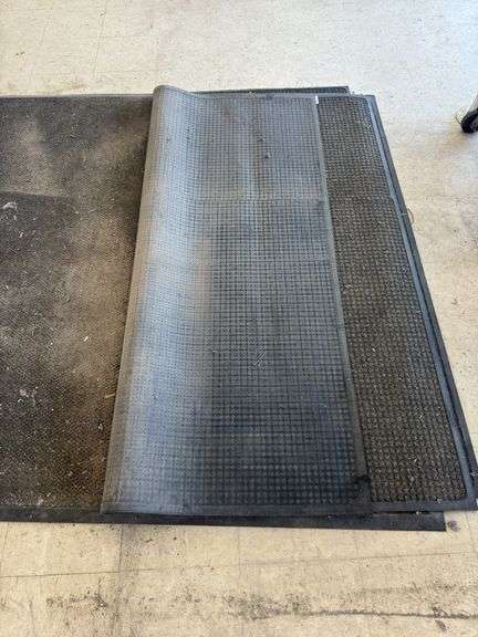 (JF) PICK UP ONLY FRIDAY JOANNS IN MICHIGAN CITY 4 Large Rubber Mats 69 ...