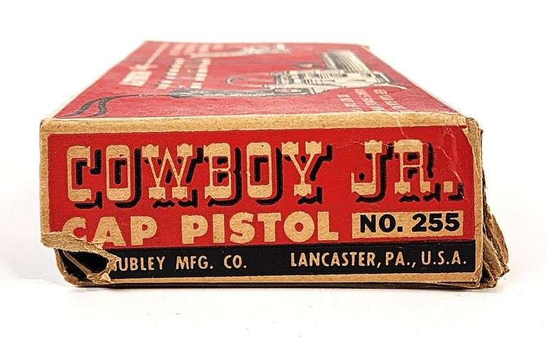 Hubley Cowboy Jr. Repeating Cap Pistol Gun w/ Box - Kraft Auction ...