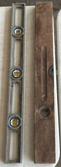(2) Levels Incl. Aluminum Wardmaster And Vintage Wooden Level - Kraft ...