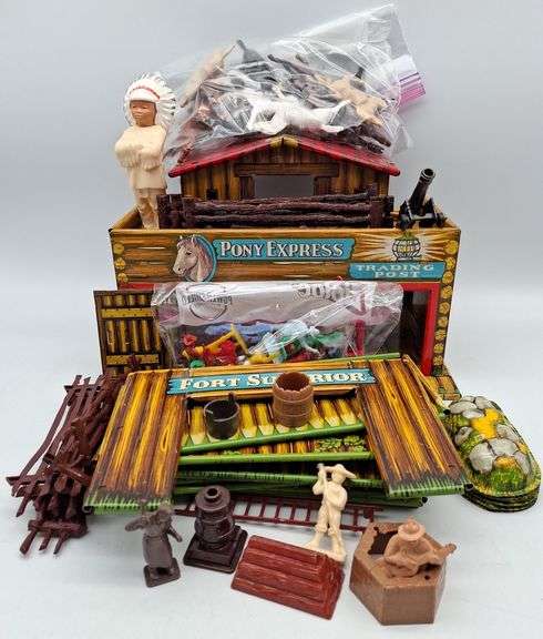 (F) Vintage Tin Pony Express, Fort Superior, and Accessories - Kraft ...