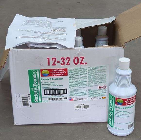 (ZZ) Aqua Chem-Pacs Cleaner And Deodorizer - Kraft Auction Service, LLC