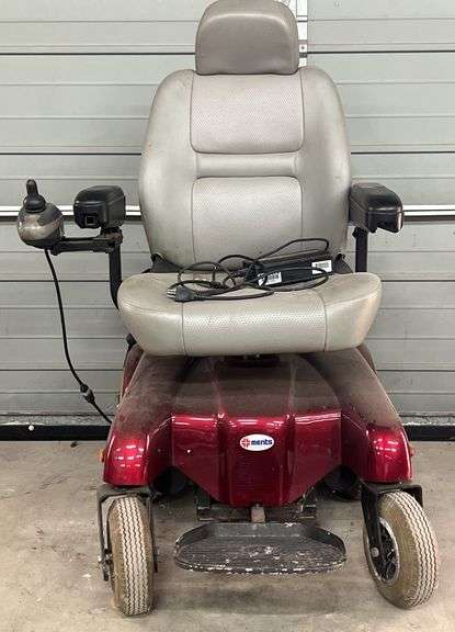 (G) Merits Health Gemini P301 Power Chair. - Kraft Auction Service, LLC