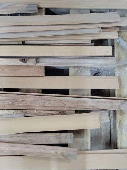 (AS) Pallet Of Various Style And Sized Solid Wood Trim - Kraft Auction ...