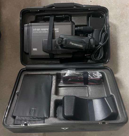 (AB) Panasonic VHS Reporter Camera With Carrying Case - Kraft Auction ...
