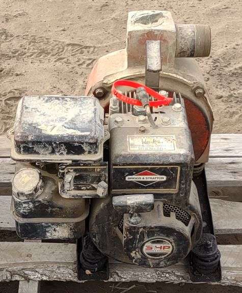 (U) Briggs & Stratton 3HP Gas Powered Water Pump - Kraft Auction ...