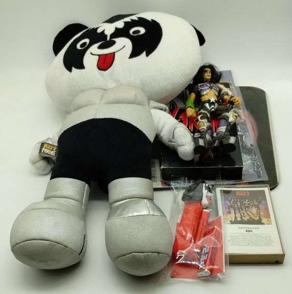 (GH) Kiss Collectible plush and more - Kraft Auction Service, LLC
