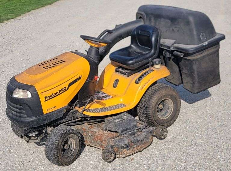 (S) Poulan Pro Riding Lawn Mower - Kraft Auction Service, LLC