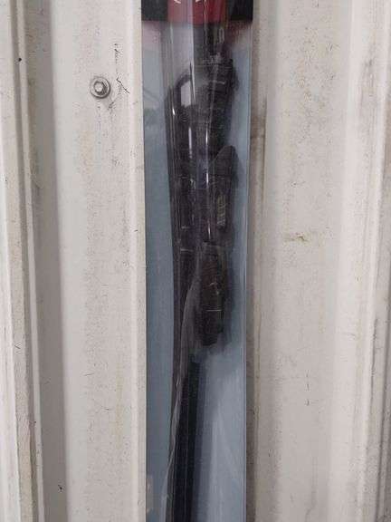 Bosch Service Champ Windshield Wiper Blade - Kraft Auction Service, LLC