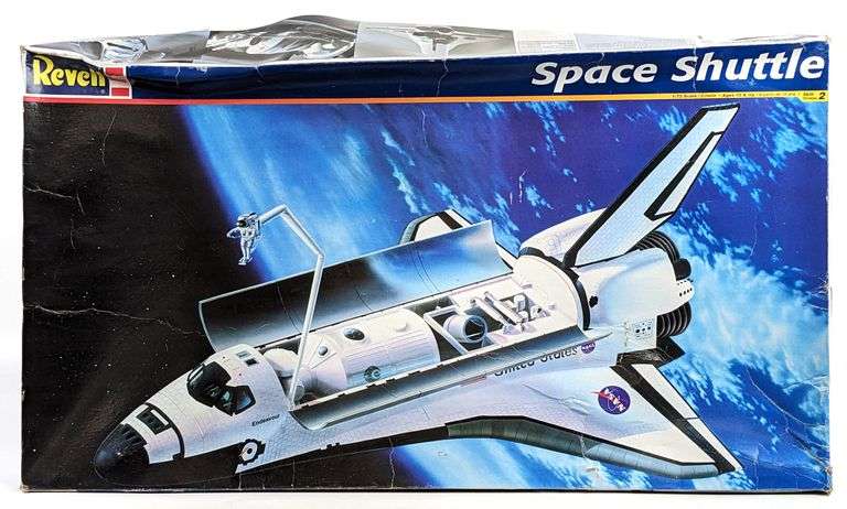 1/72 Scale Revell Space Shuttle Model Kit - Kraft Auction Service, LLC