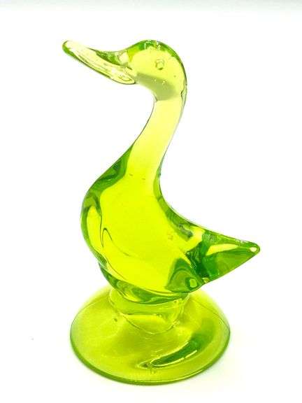 (1) MCM Viking Glass Vaseline, Uranium Epic Duck - Kraft Auction ...