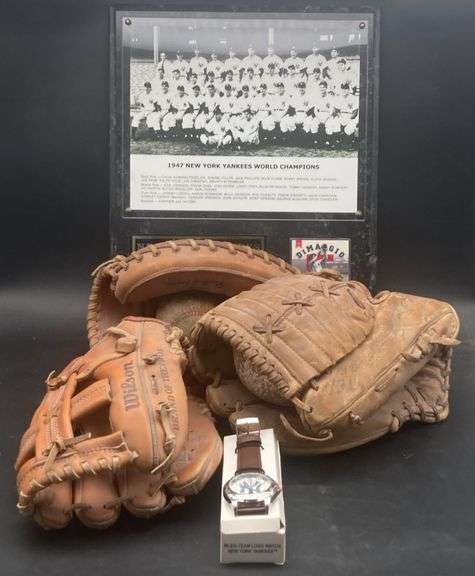 (K) New York Yankees 1947 world champions plaque plus Yankees watch and ...