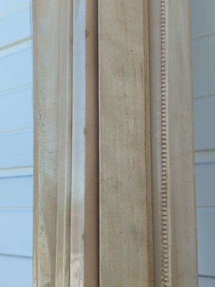 (AS) Bundle Of Solid Wood Trim - Kraft Auction Service, LLC