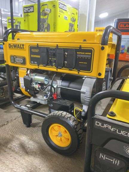 (CV) DeWalt 10000/8000-Watt Electric Start Gas Powered Portable ...