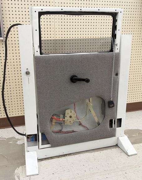 Prototype Hot Rod Electronic Window Conversion Display - Kraft Auction ...