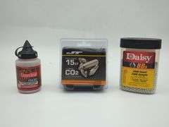 (U) BB Air Pistol. Smith & Wesson 12 g.CO2 , Daisy Powerline Model 15XT ...