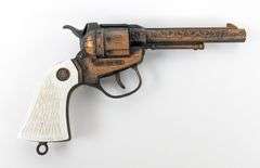 Wyandotte Gold Red Ranger & Actoy Rin Tin Tin Cap Guns - Kraft Auction ...