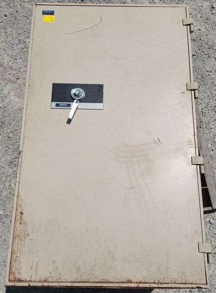 (II) DieBold Inc Data-Safe Combination Safe - Kraft Auction Service, LLC