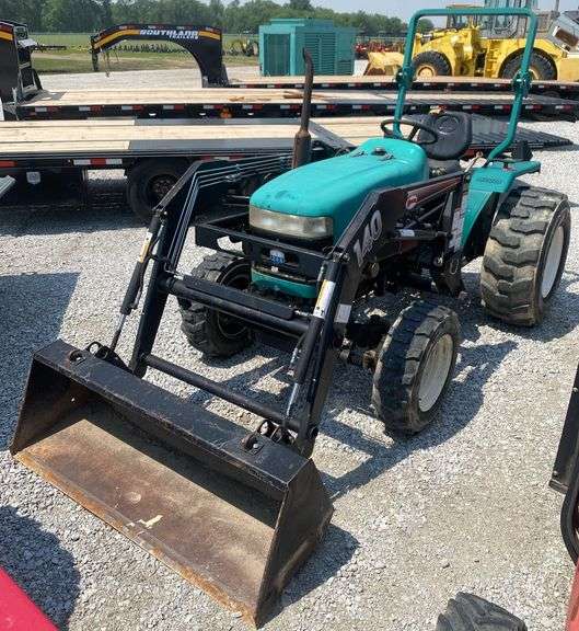 AG-Boss AB-284 4WD Loader Tractor - Kraft Auction Service, LLC