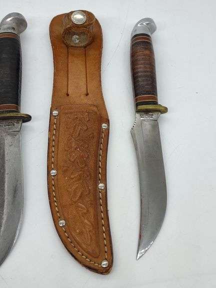 3) Vintage Fixed Blade Knife w/ Leather Sheath - Kraft Auction Service, LLC