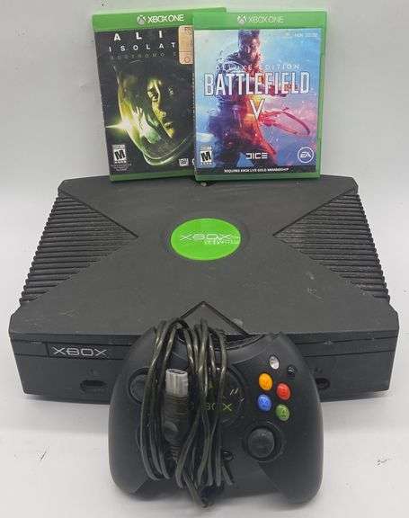 (MN) Original Microsoft Xbox Concole with Controller and Two Xbox One ...