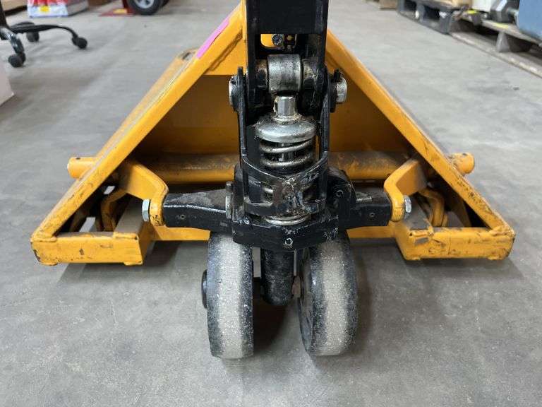 (ZZ) Uline Hand Pallet Jack - Kraft Auction Service, LLC