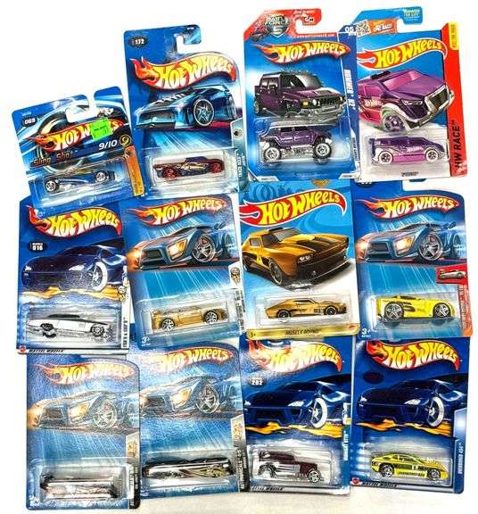 (12) Hot Wheels 1:64 Assorted Blister Packs - Kraft Auction Service, LLC
