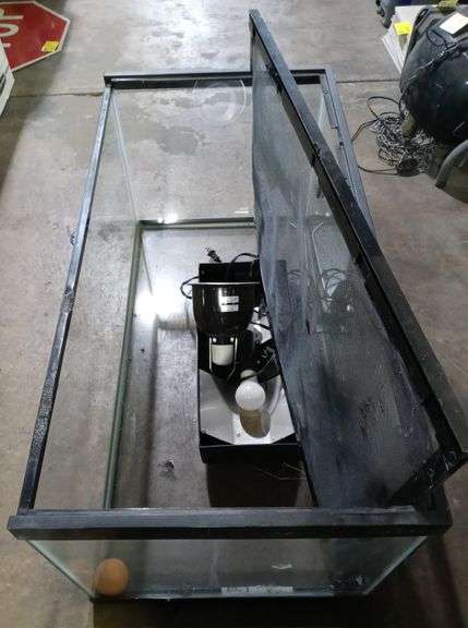 (KC) Terrarium with Hood and Light - Kraft Auction Service, LLC