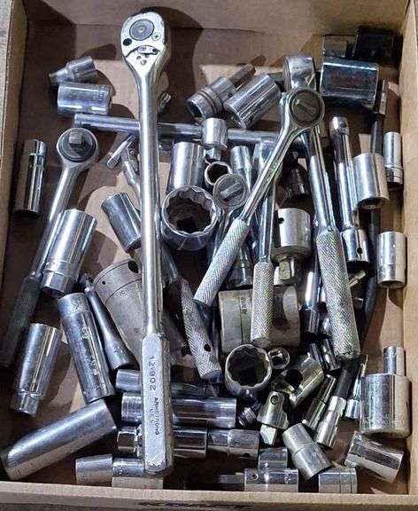 (A) Flat of Socket Wrenches and Sockets Including Armstrong Models ...