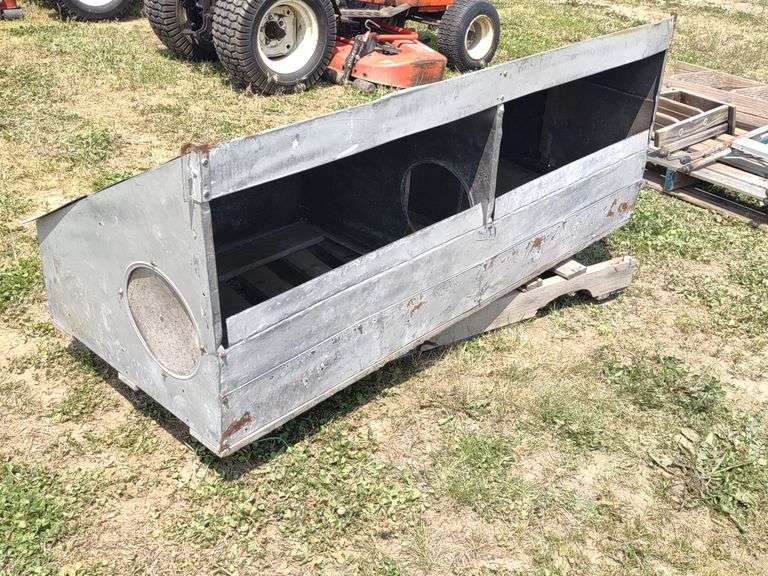 (AA) Jamesway Galvanized Chicken Nesting Box - Kraft Auction Service, LLC
