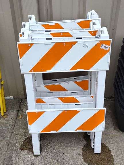 Plastic Traffic Barricades - Kraft Auction Service, LLC