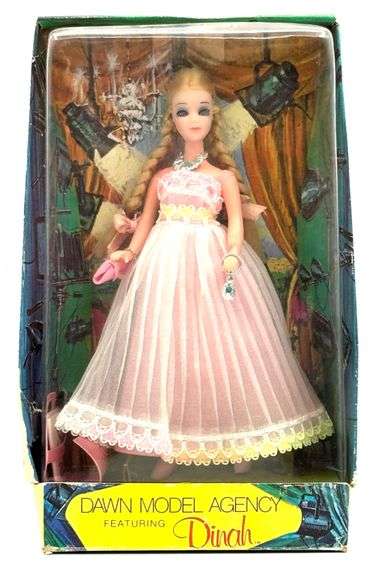 1971 Dawn Model Agency Featuring Dinah - Kraft Auction Service, LLC